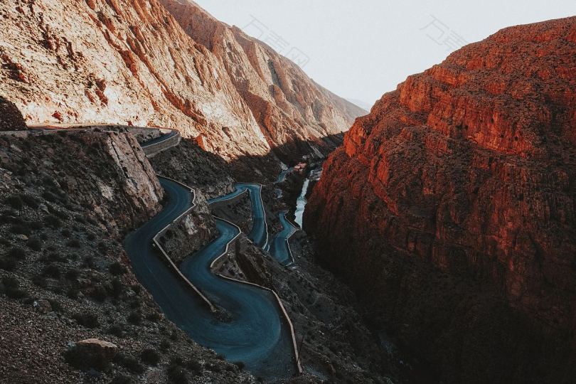 山谷路崖房摄影图素材图片下载-万素网